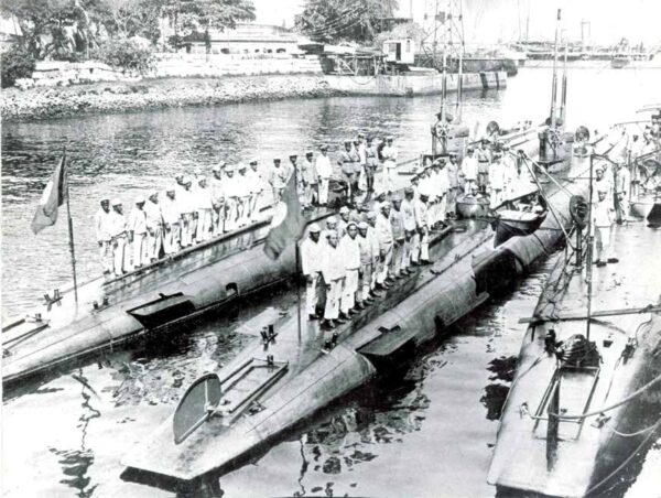 The Evolution of Early Naval Submarines: Part 2 | The Shipyard