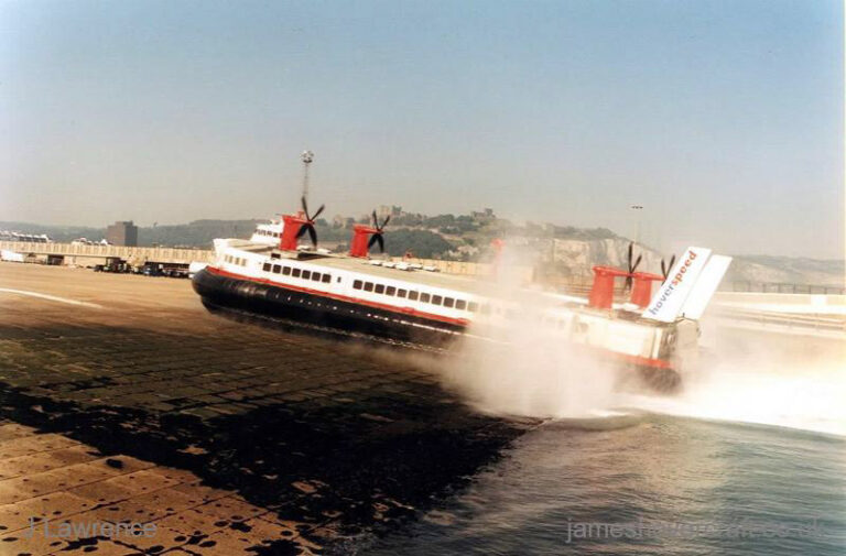What Happened to Britain’s Passenger Hovercraft? | The Shipyard