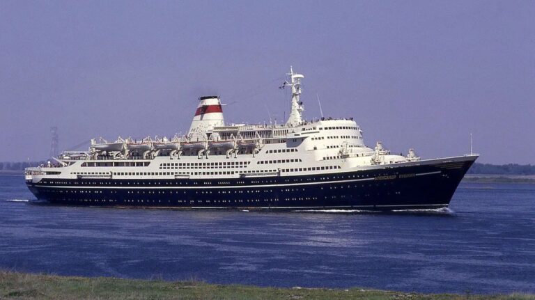 Cruise Ships of the Soviet Union | The Shipyard